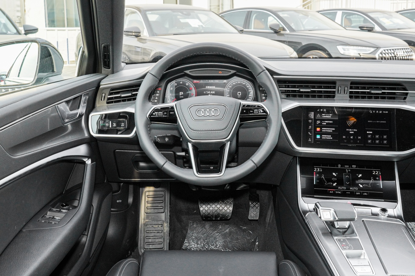 【奥迪A6L40 TFSI 豪华动感型驾驶位区域图片-汽车图片大全】-易车