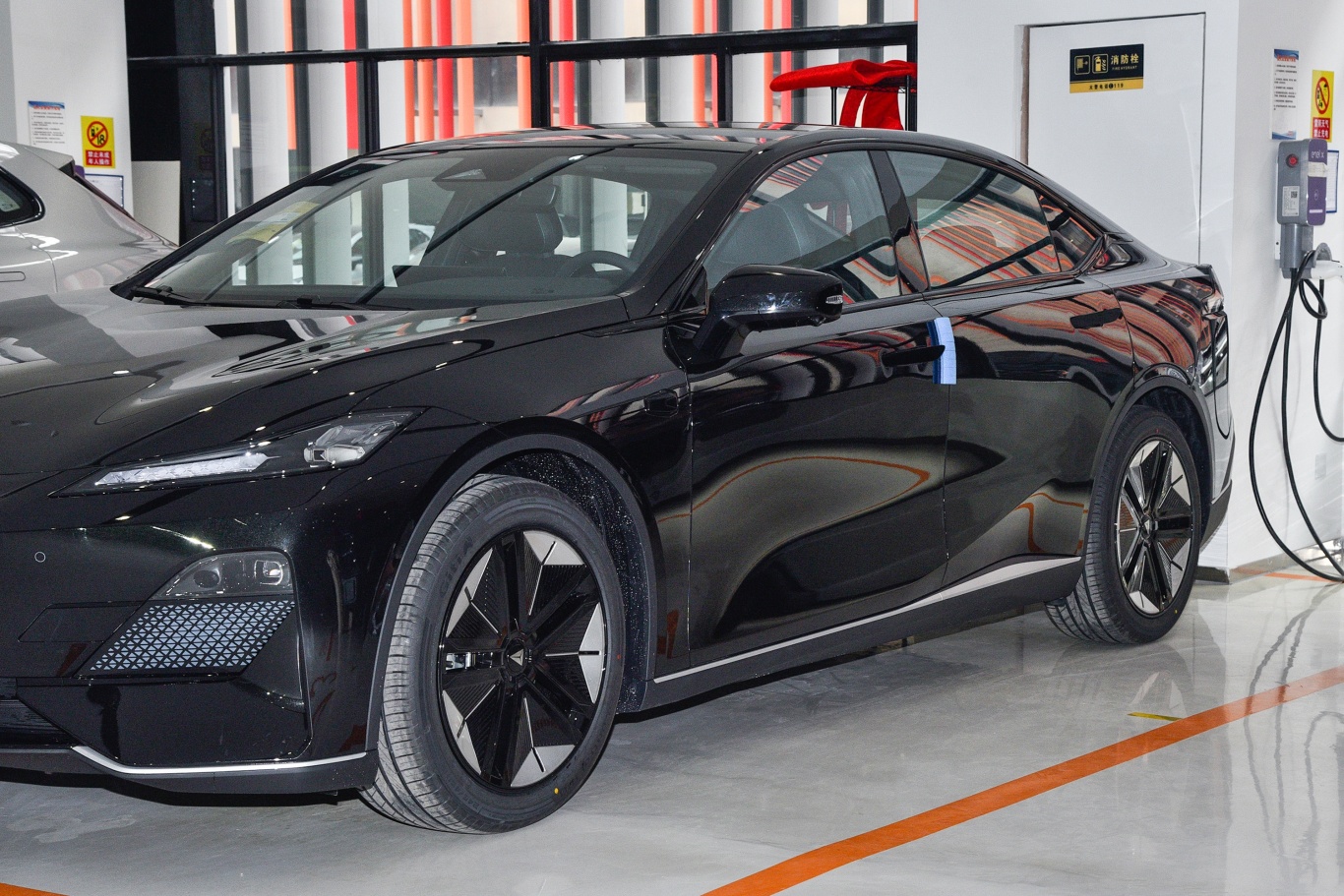 【深蓝SL03纯电版 515km 经典版外观细节图片-汽车图片大全】-易车