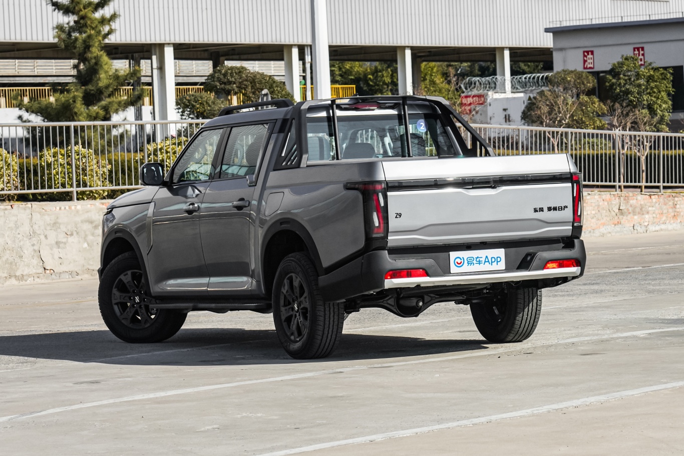 【郑州日产Z9GT 2.0T 自动四驱标箱舒享版 汽油侧后45度车头向左水平图片-汽车图片大全】-易车