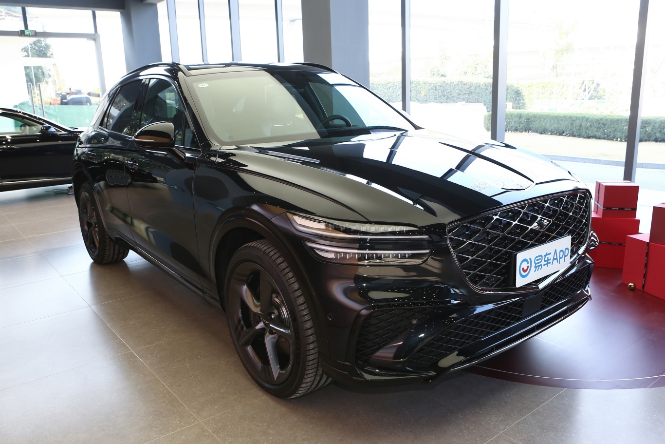 【捷尼赛思GV702.5T 四驱旗舰运动套件版侧前45度车头向右水平图片-汽车图片大全】-易车