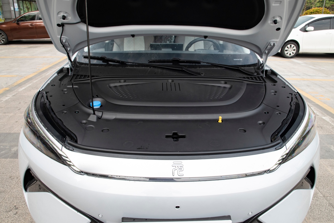 【元PLUS智驾版 510km 领先型前舱整体图片-汽车图片大全】-易车