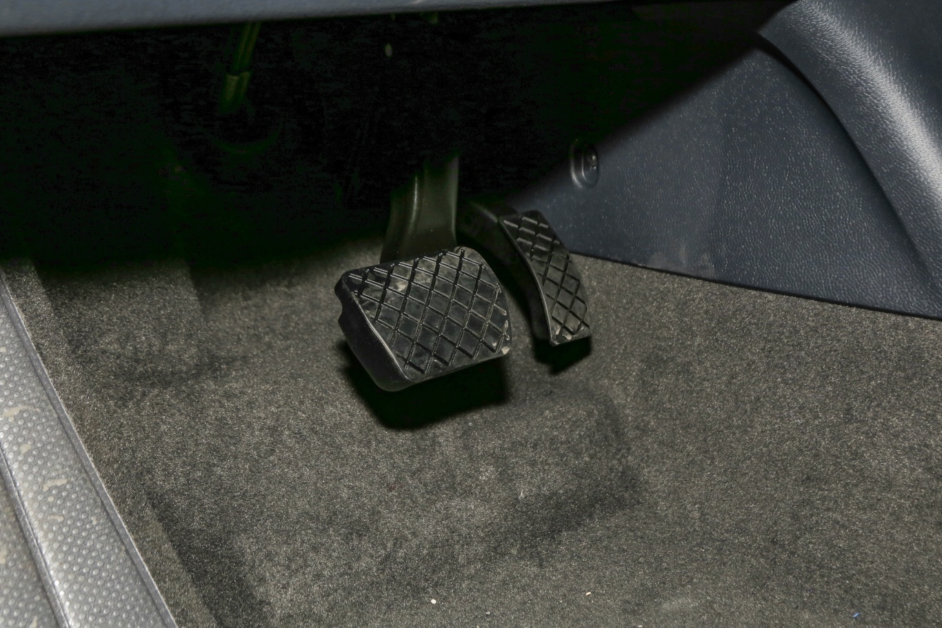 【ID.4 CROZZ601km 后驱长续航PURE+版脚踏板图片-汽车图片大全】-易车