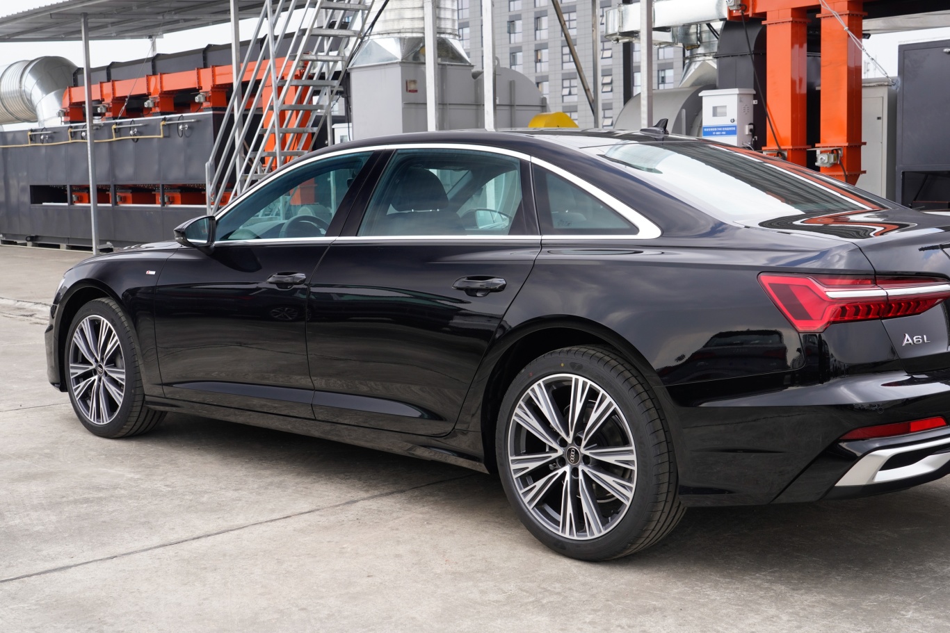 【奥迪A6L改款 40 TFSI 豪华动感型外观细节图片-汽车图片大全】-易车