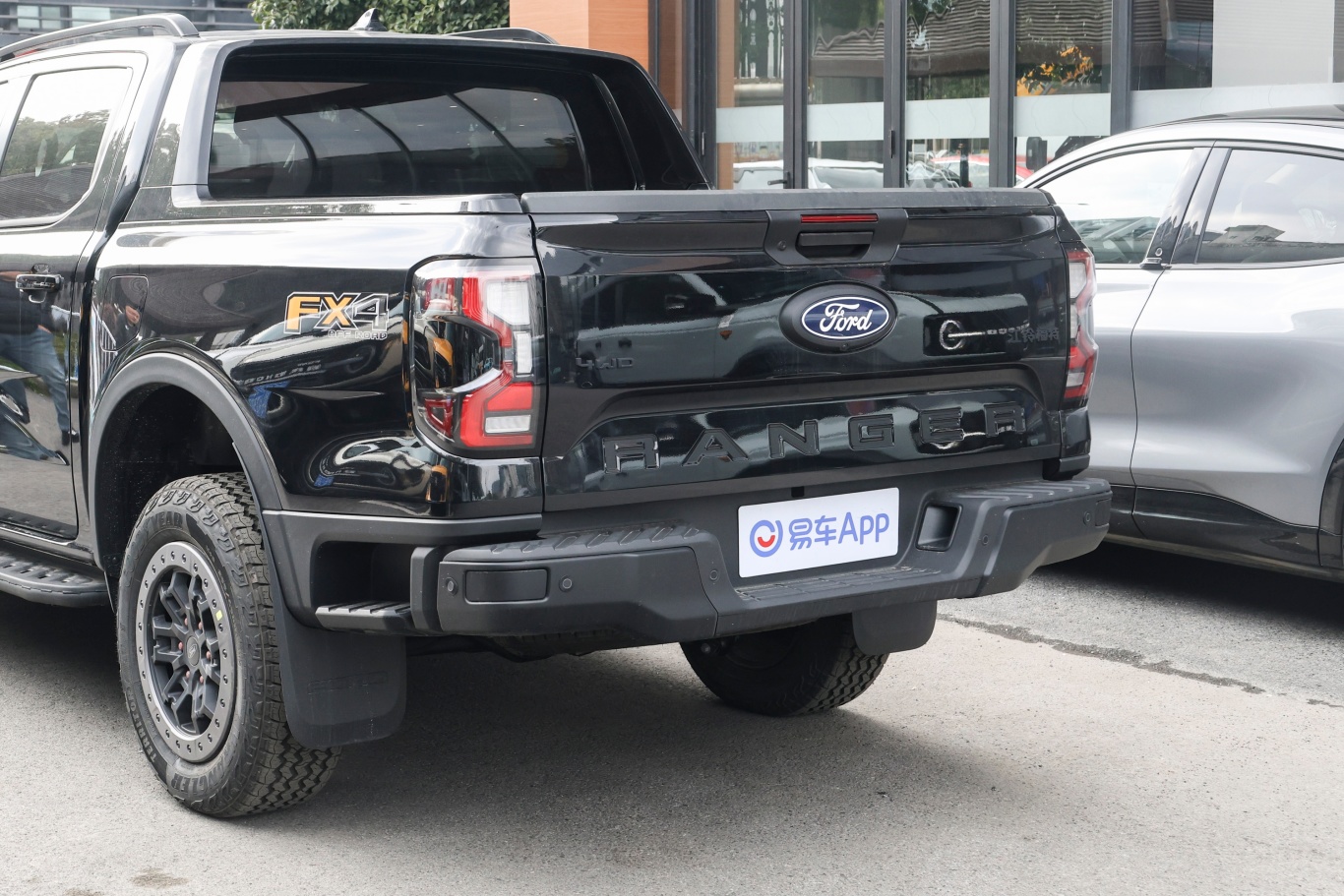 【游骑侠Ranger2.3T 自动四驱沙狐特别版 汽油车尾特写图片-汽车图片大全】-易车