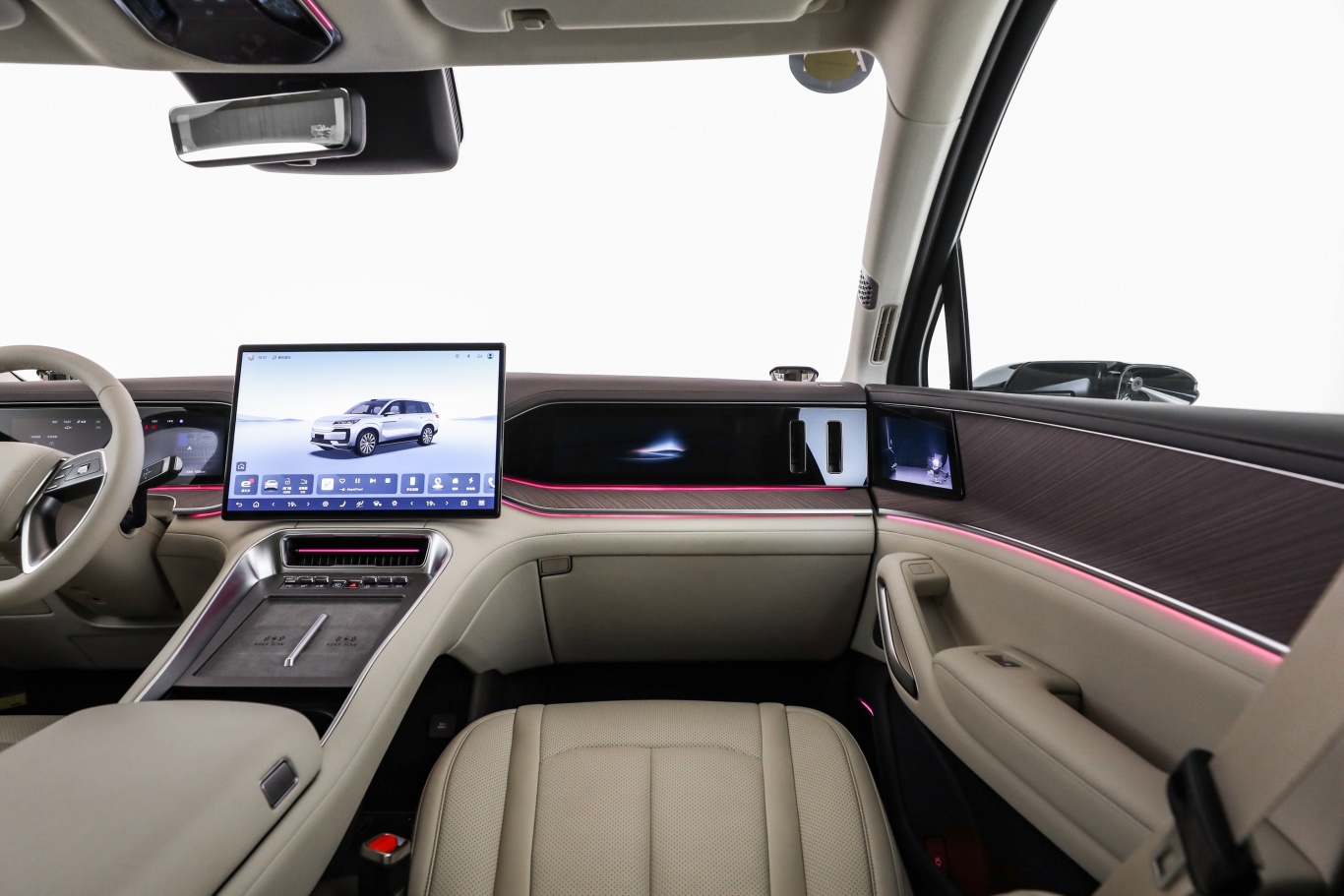 【腾势N92.0T 202km 旗舰型副驾驶位区域图片-汽车图片大全】-易车