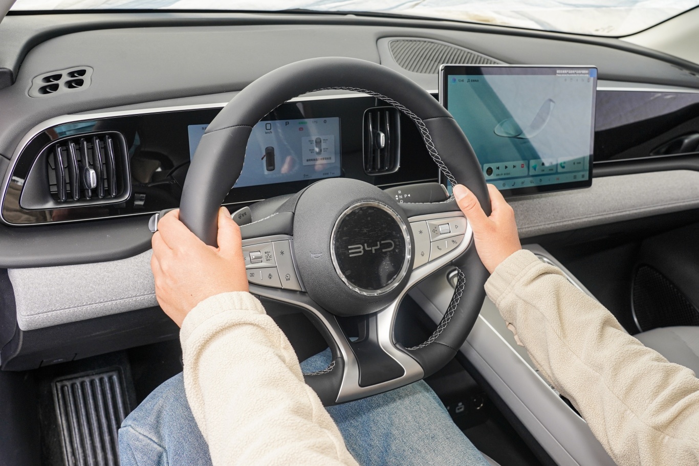 【海狮05EV520km 智航版主驾驶位图片-汽车图片大全】-易车