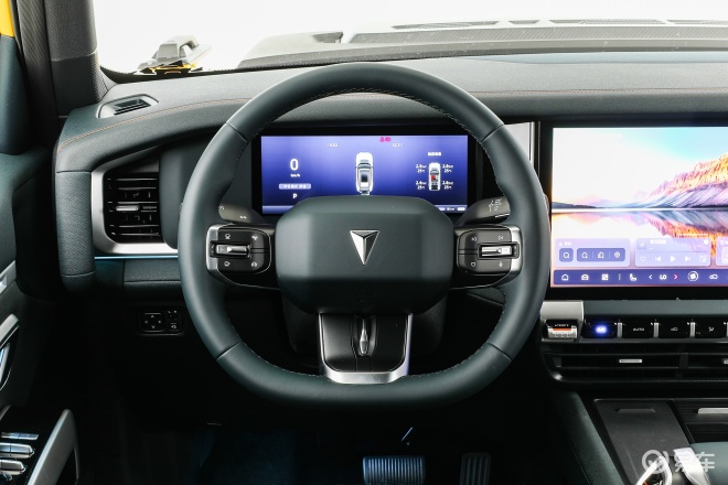 深蓝G318无忧穿越版正式上市 限时焕新价15.29万元起_易车