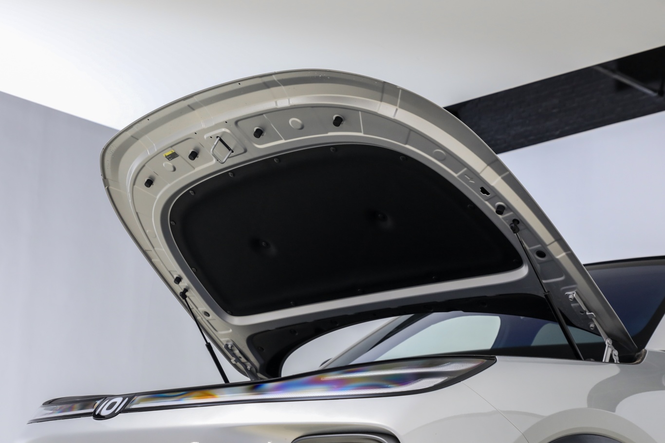 【长安启源Q071.5T 163km 215旗舰PLUS前舱盖内侧图片-汽车图片大全】-易车