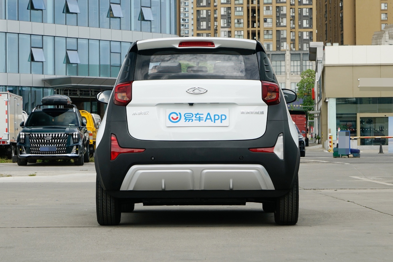 【小蚂蚁251km 喜爱版 25.05kWh正后水平图片-汽车图片大全】-易车