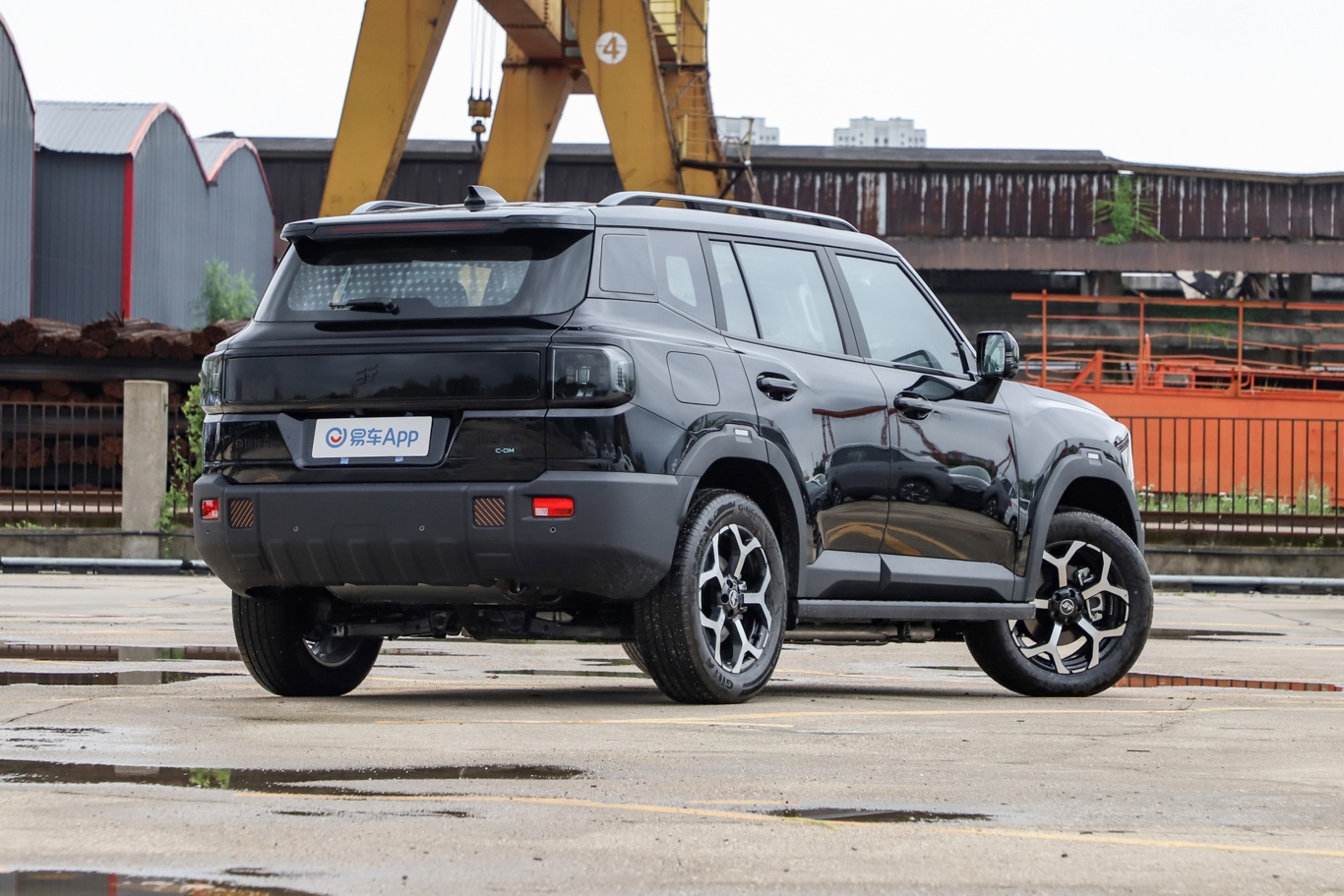 【山海T11.5T 226km 前驱穿越版侧后45度车头向右水平图片-汽车图片大全】-易车