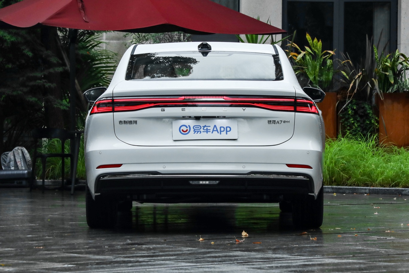 【银河A71.5L 150km 高配版正后水平图片-汽车图片大全】-易车