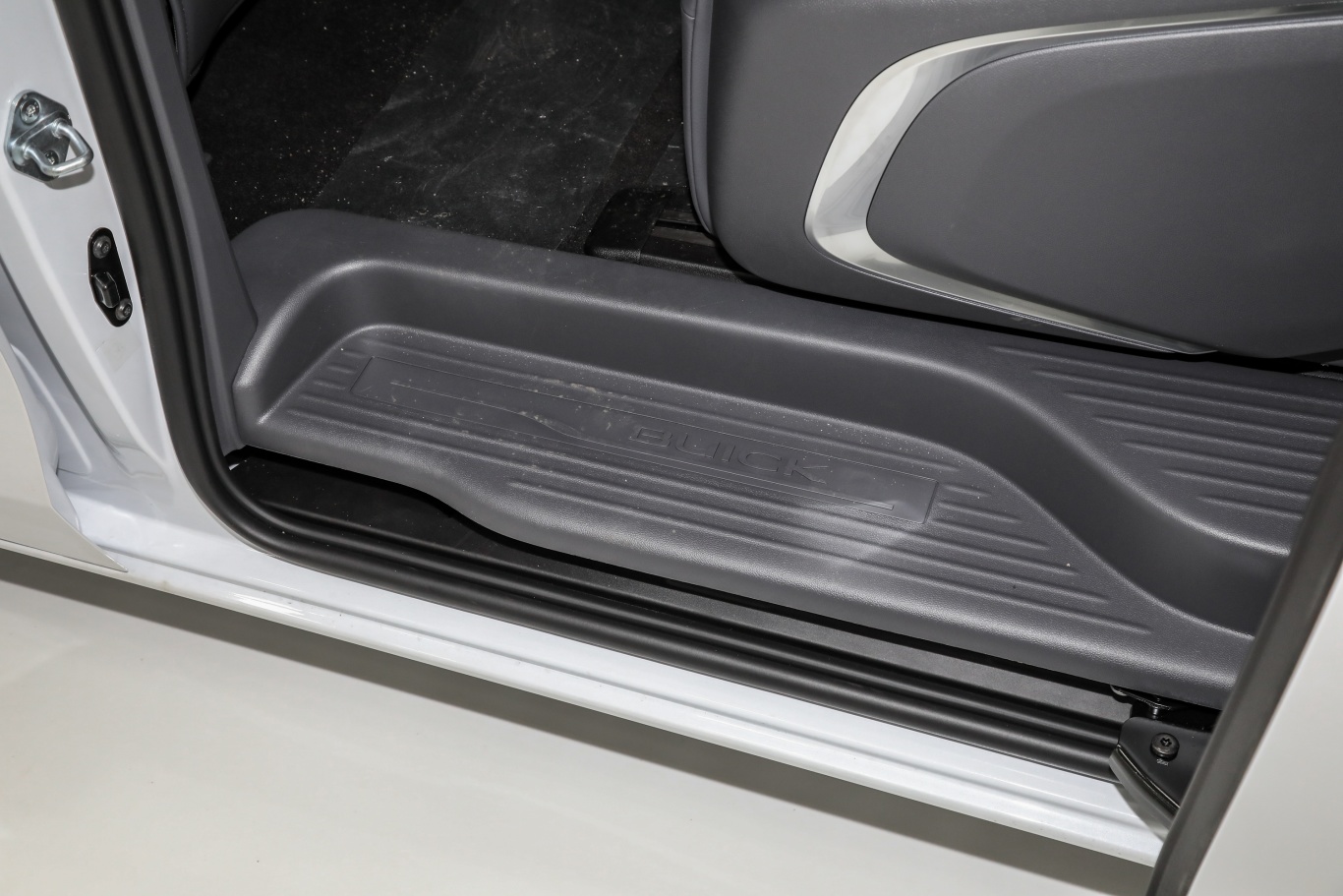 【别克GL8 插电混动陆尚 1.5T 142km 尊享版 7座后排空间图片-汽车图片大全】-易车