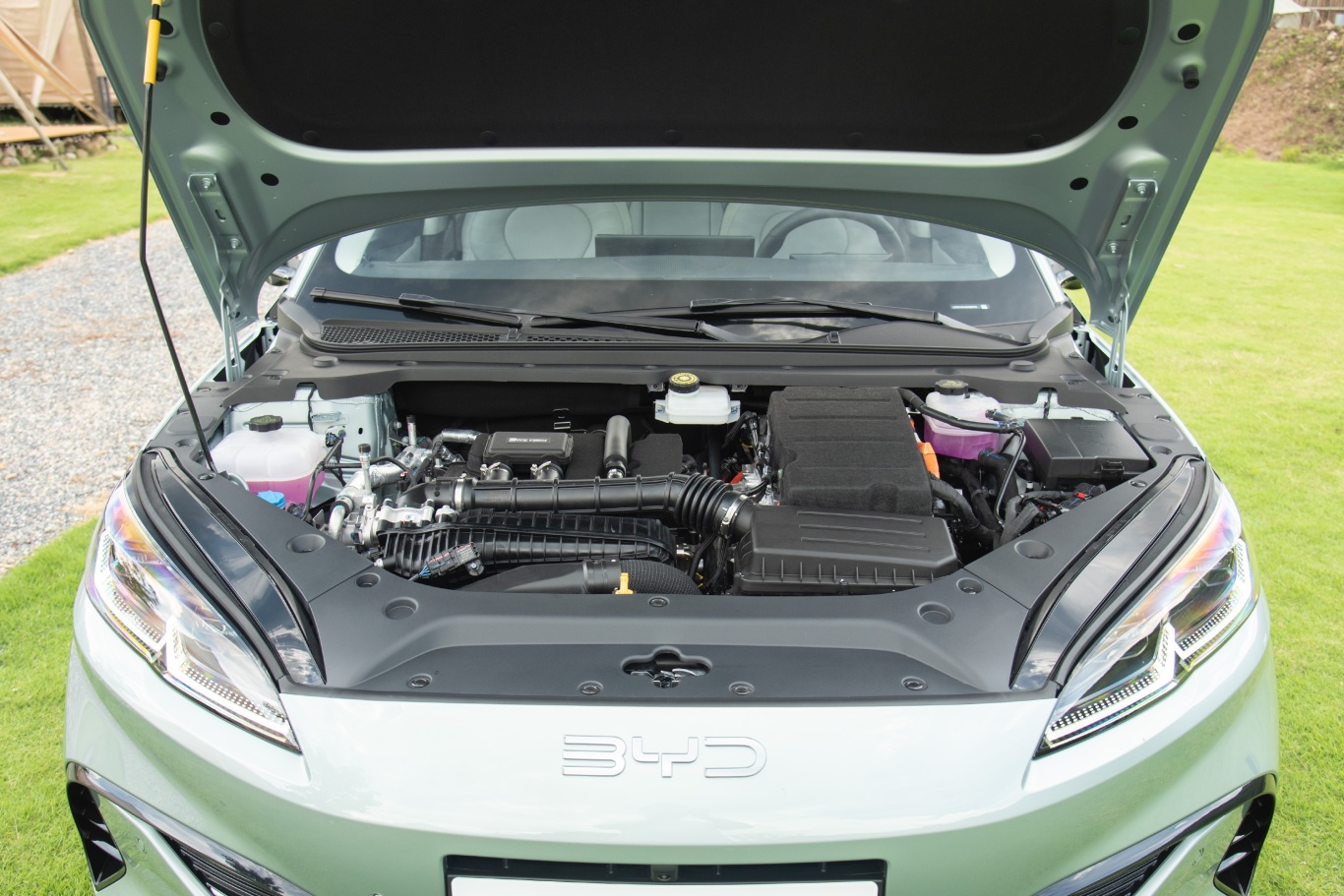 【海豹06DM-i旅行版DM-i 1.5L 150km 旗舰型前舱整体图片-汽车图片大全】-易车