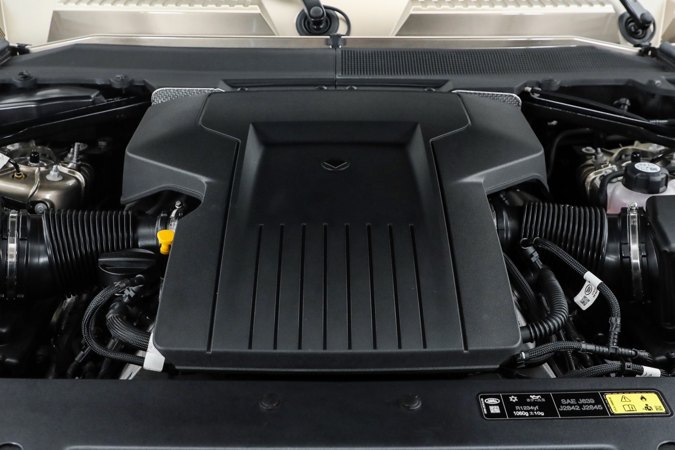 【卫士110 4.4T OCTA发动机/电机特写图片-汽车图片大全】-易车