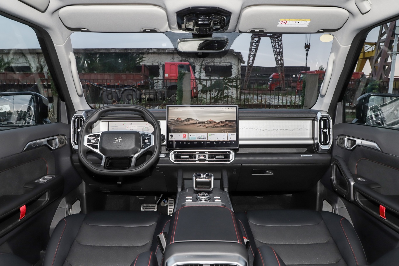 【山海T21.5T 208km 前驱林野版 5座内饰全景正拍图片-汽车图片大全】-易车