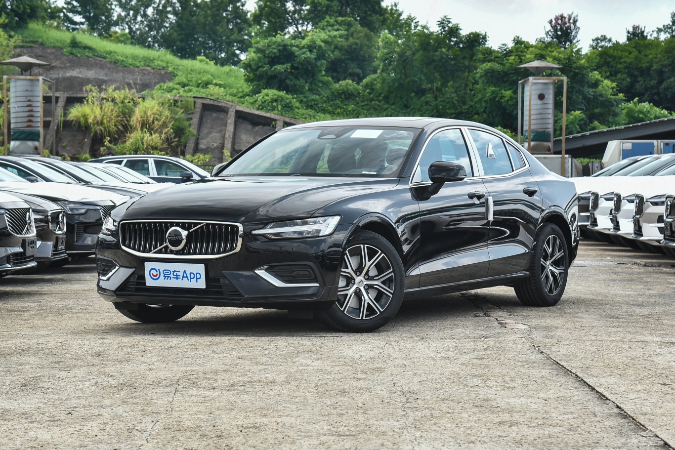 【沃尔沃S60B4 智逸豪华版侧前45度车头向左水平图片-汽车图片大全】-易车