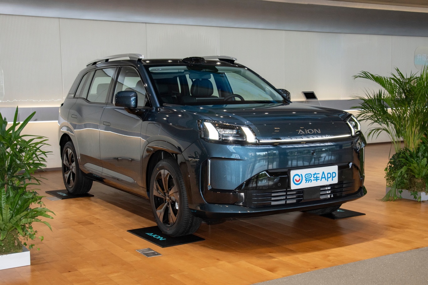 【AION V埃安霸王龙 家庭版 650km 智尊版侧前45度车头向右水平图片-汽车图片大全】-易车