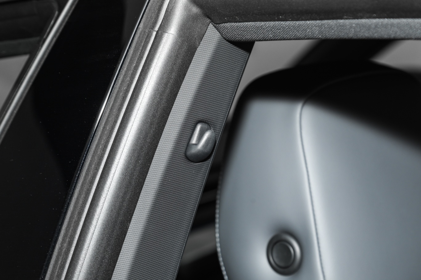 【凌渡凌渡L GTS 380TSI 凌风百万纪念版后排功能图片-汽车图片大全】-易车