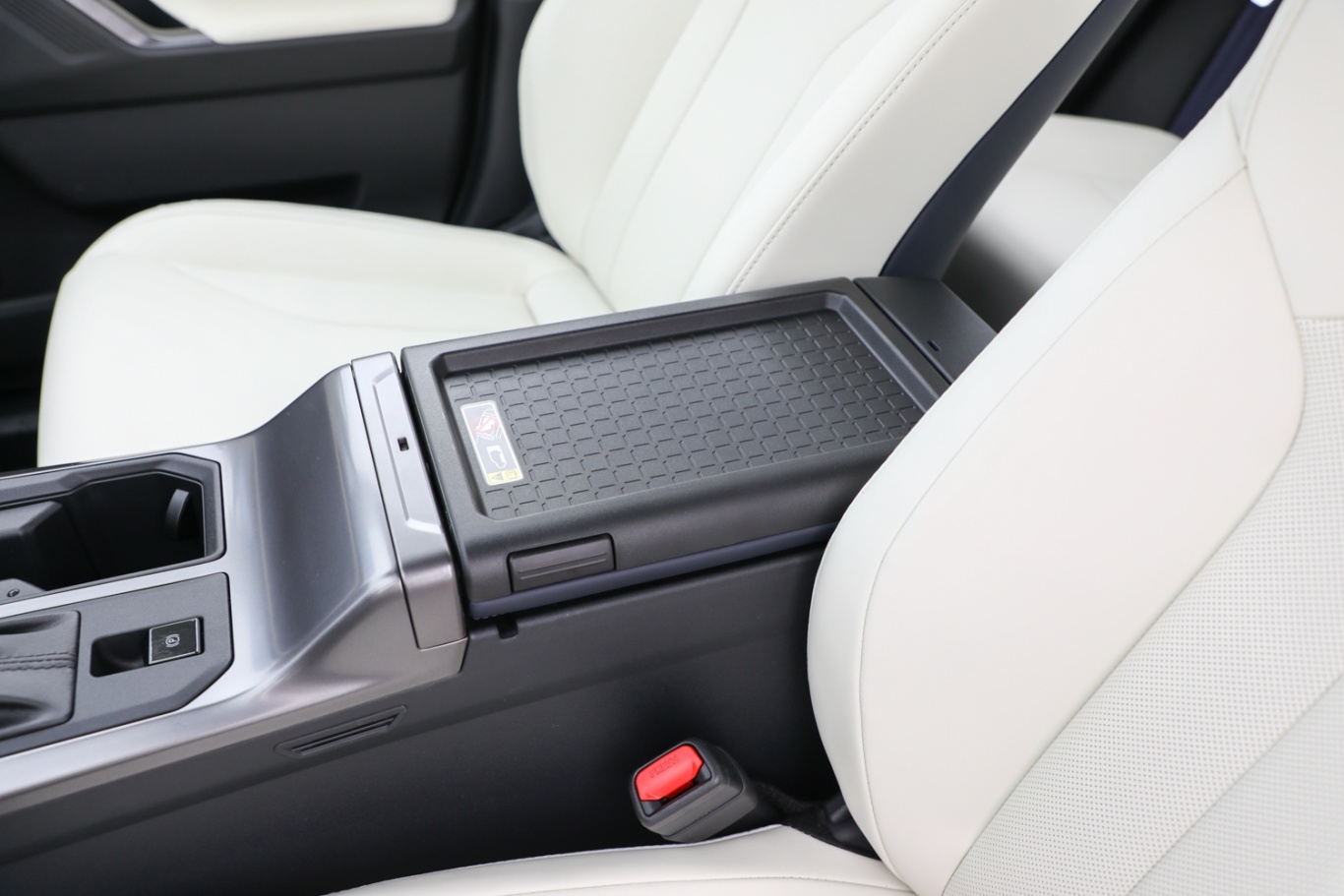 【威兰达2.0L 四驱PRO+中控图片-汽车图片大全】-易车