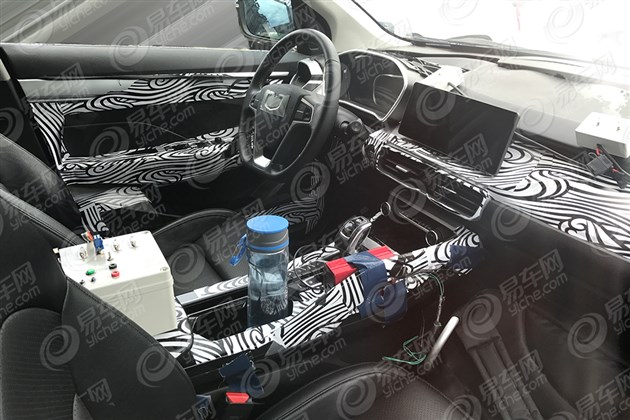吉利全新高端小型SUV—SX11谍照曝光 2019年投产_汽车产经网