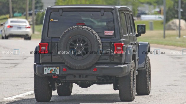 Jeep牧马人Rubicon 392 V8谍照 执行速度惊人/回应福特Bronco_易车