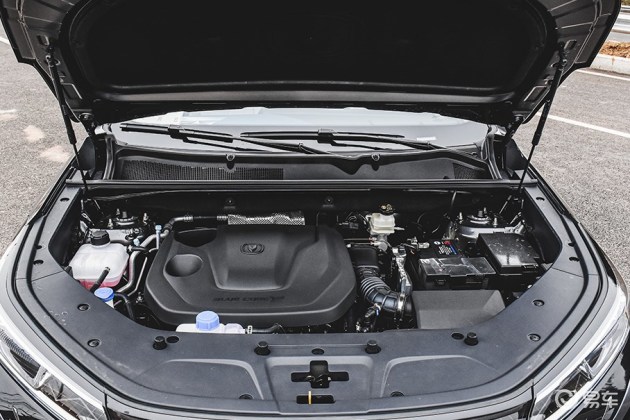 蓝鲸NE 1.5T+爱信8AT惊艳首秀 试驾长安第二代CS75 PLUS 1.5T_易车