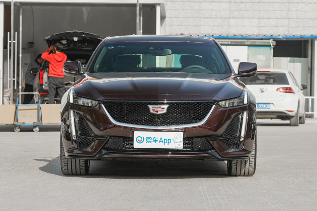 大空间就选它了！让凯美瑞甘拜下风！ 来看看凯迪拉克CT5_易车