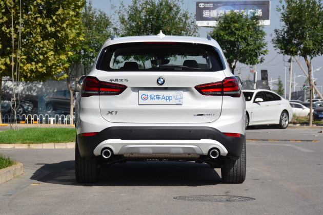 宝马X1是自驾游好帮手！远超汉兰达！_易车